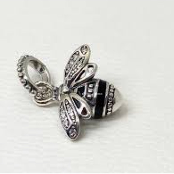Pandora | Jewelry | Authentic Pandora Moments Retired Sparkling Queen ...